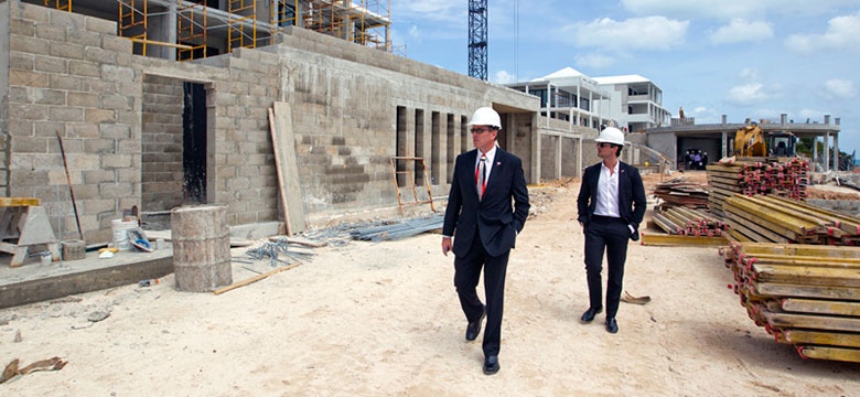 Premier Dunkley Photo Release: Pink Beach | Government of Bermuda